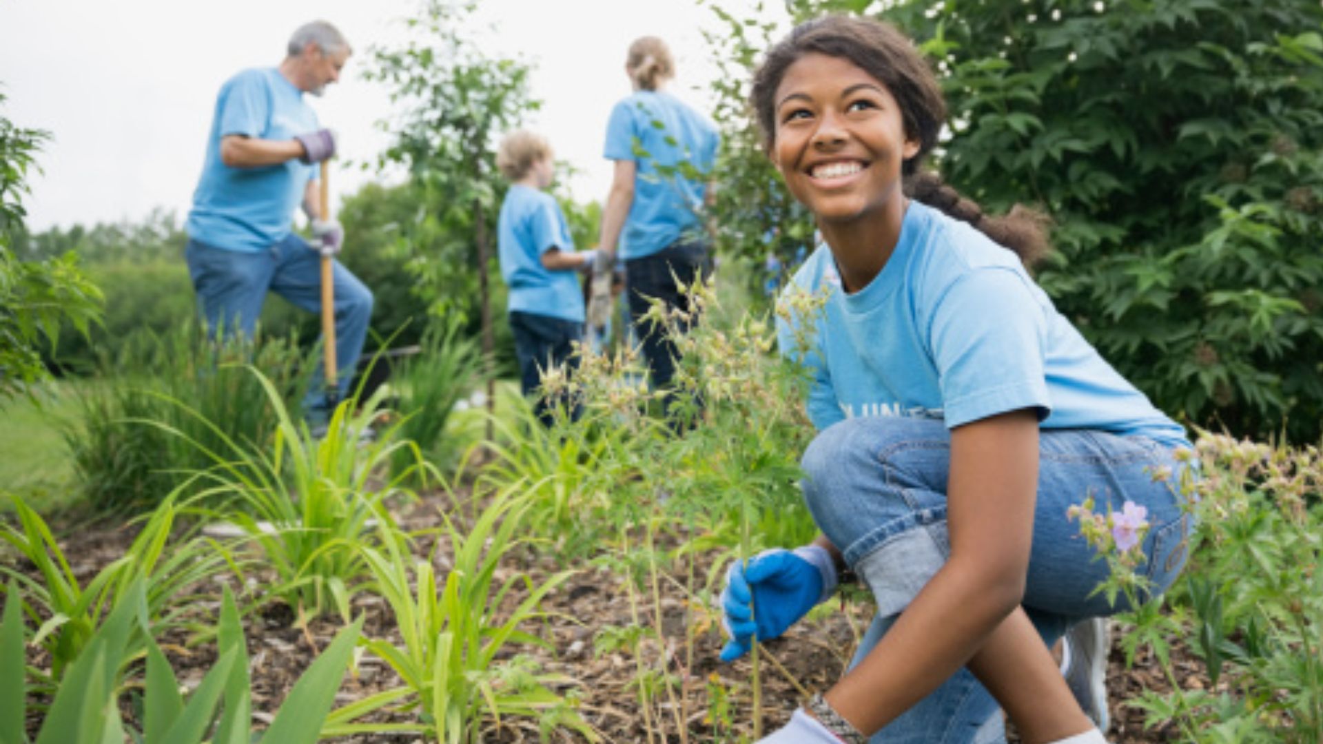 Corporate Volunteering: Benefits, Examples and Ideas : Earth5R