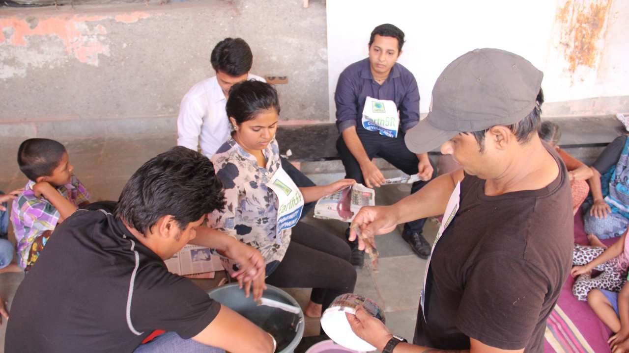 Paper Upcycling and Recycling Workshop in Mumbai : Earth5R